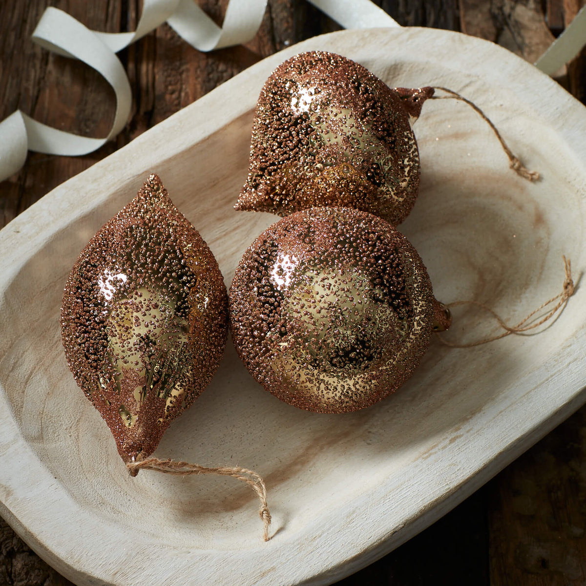 Set of 3 Large Gold Textured Baubles – Layered Lounge